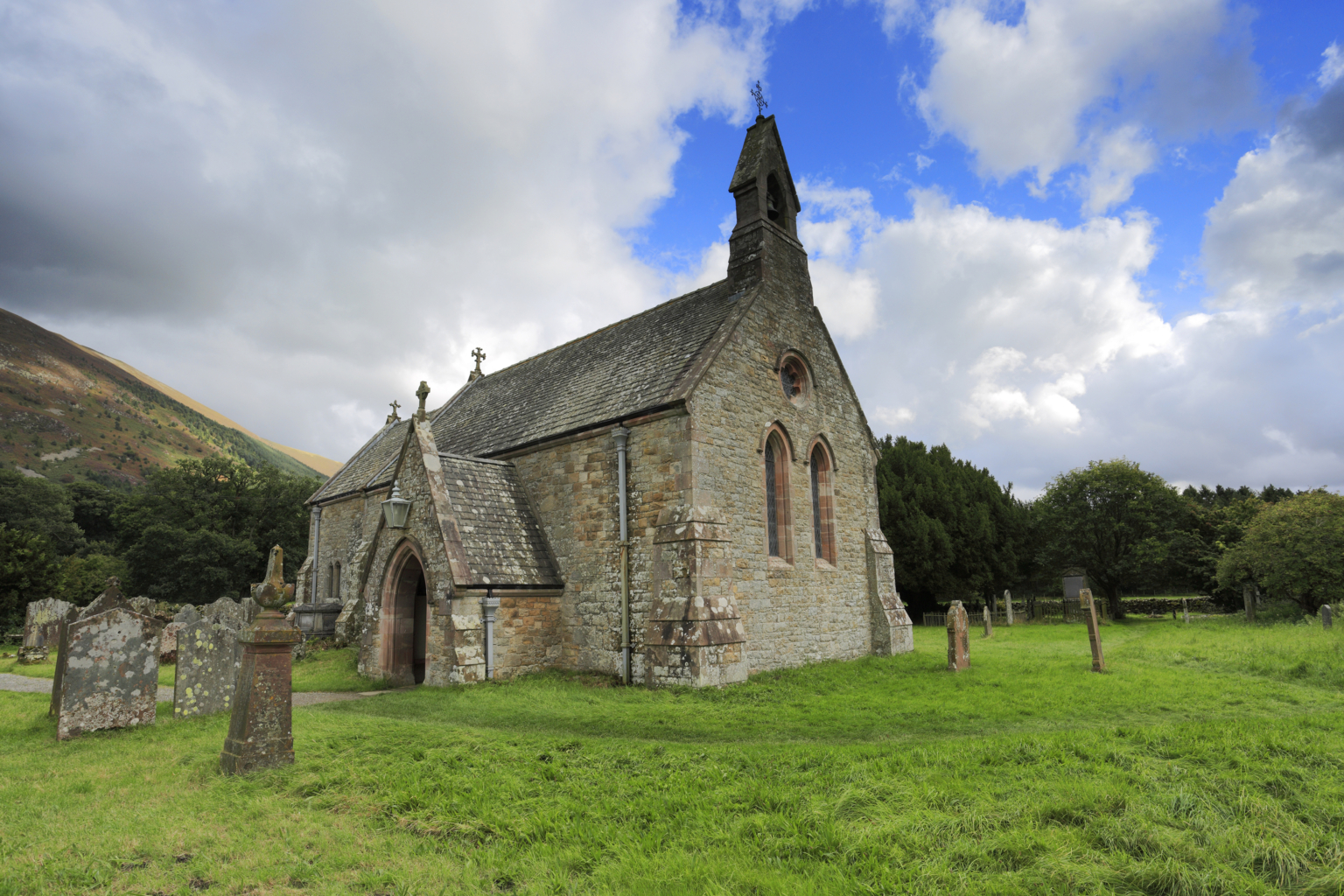 15 of the UK's Best Pilgrimage Walks - Walking Holidays UK | Walk With ...